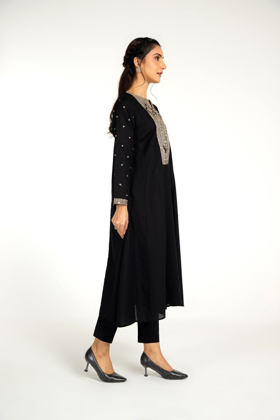 Chinyere I Official Website - Casual Wear, Formal Wear, Unstitched